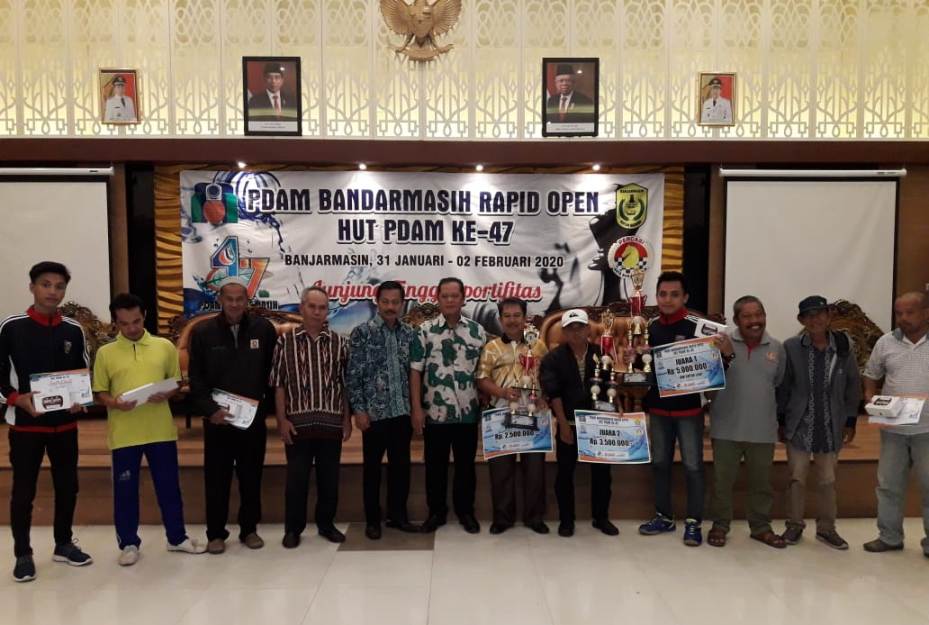 Miftahul Hudany Juara Catur Cepat HUT PDAM - Barito Post