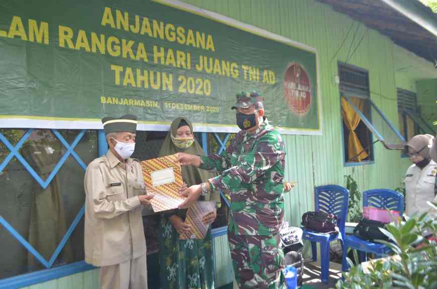 Hari Juang TNI AD, Jajaran Korem 101 Antasari Anjangsana ke Keluarga Veteran dan Warakawuri ...