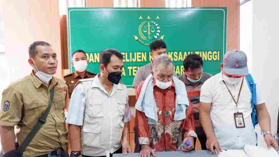 Tim Tabur Kejagung - Kejati NTB Berhasil Mengamankan Buronan Tindak Pidana Pertambangan tanpa ...